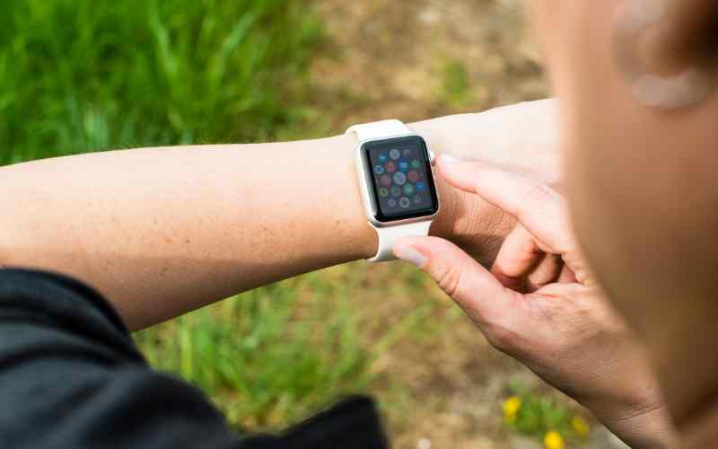 Does Apple Watch Have GPS For Hiking Explained OutdoorSpree